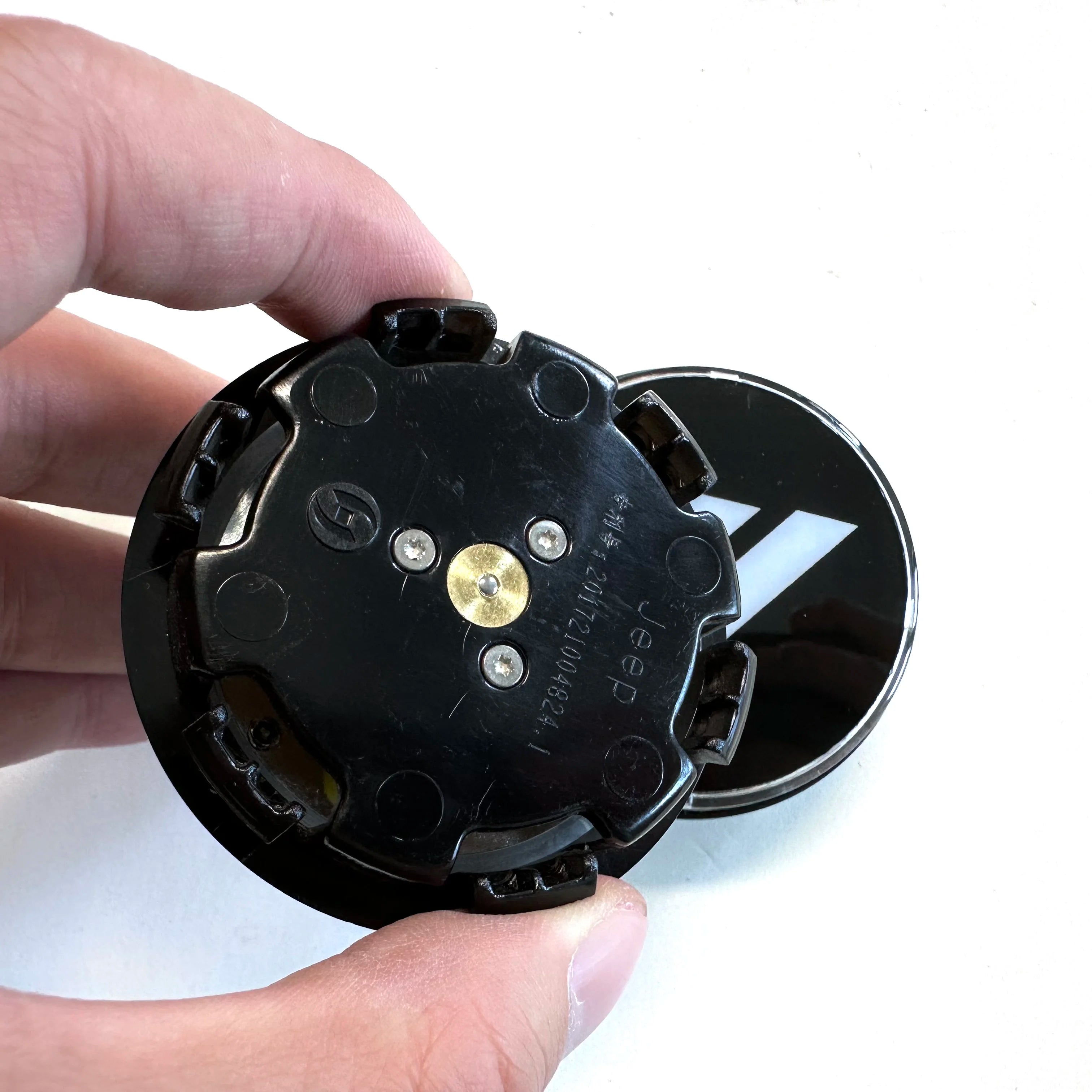 Dual Slash ( // ) Floating Wheel Center Caps for Dodge Challenger/Char ...